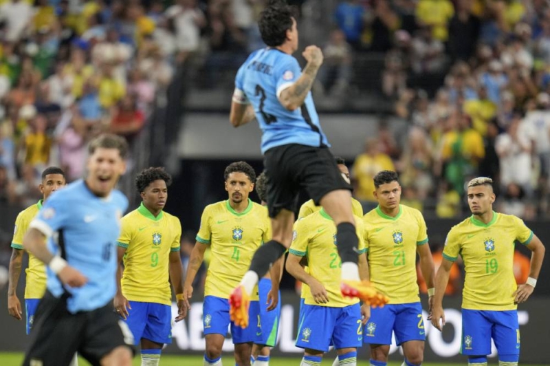 Uruguay beats Brazil 4-2 on penalties after scoreless draw, advances to ...