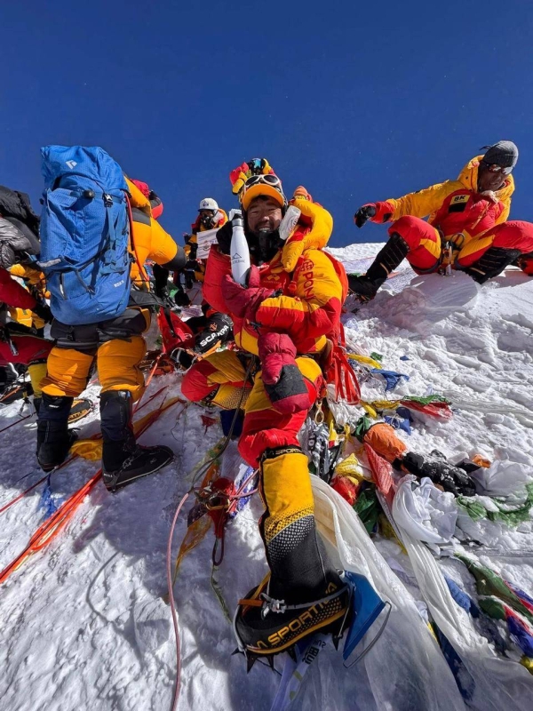Tashi Gyalzen creates history with four Everest ascents in 15 days ...