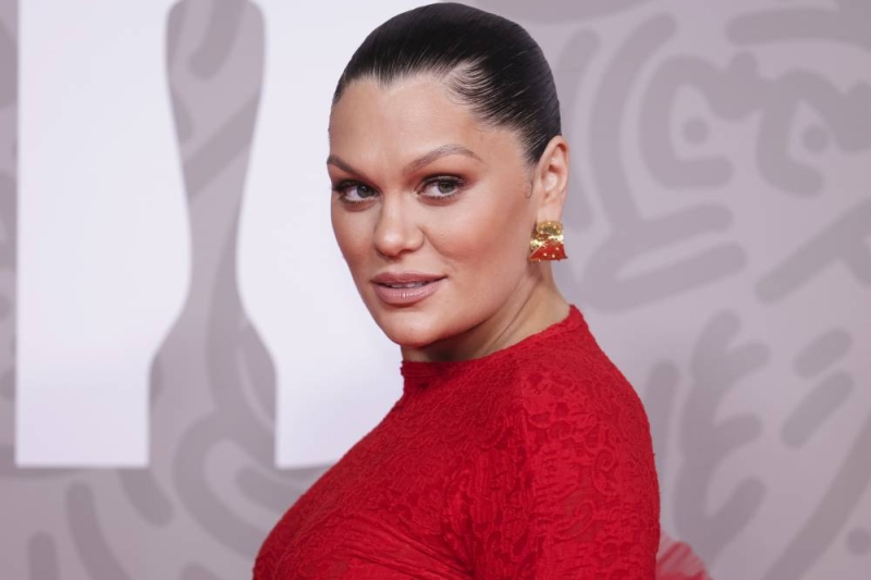 Pop singer Jessie J says she has been diagnosed with early breast ...