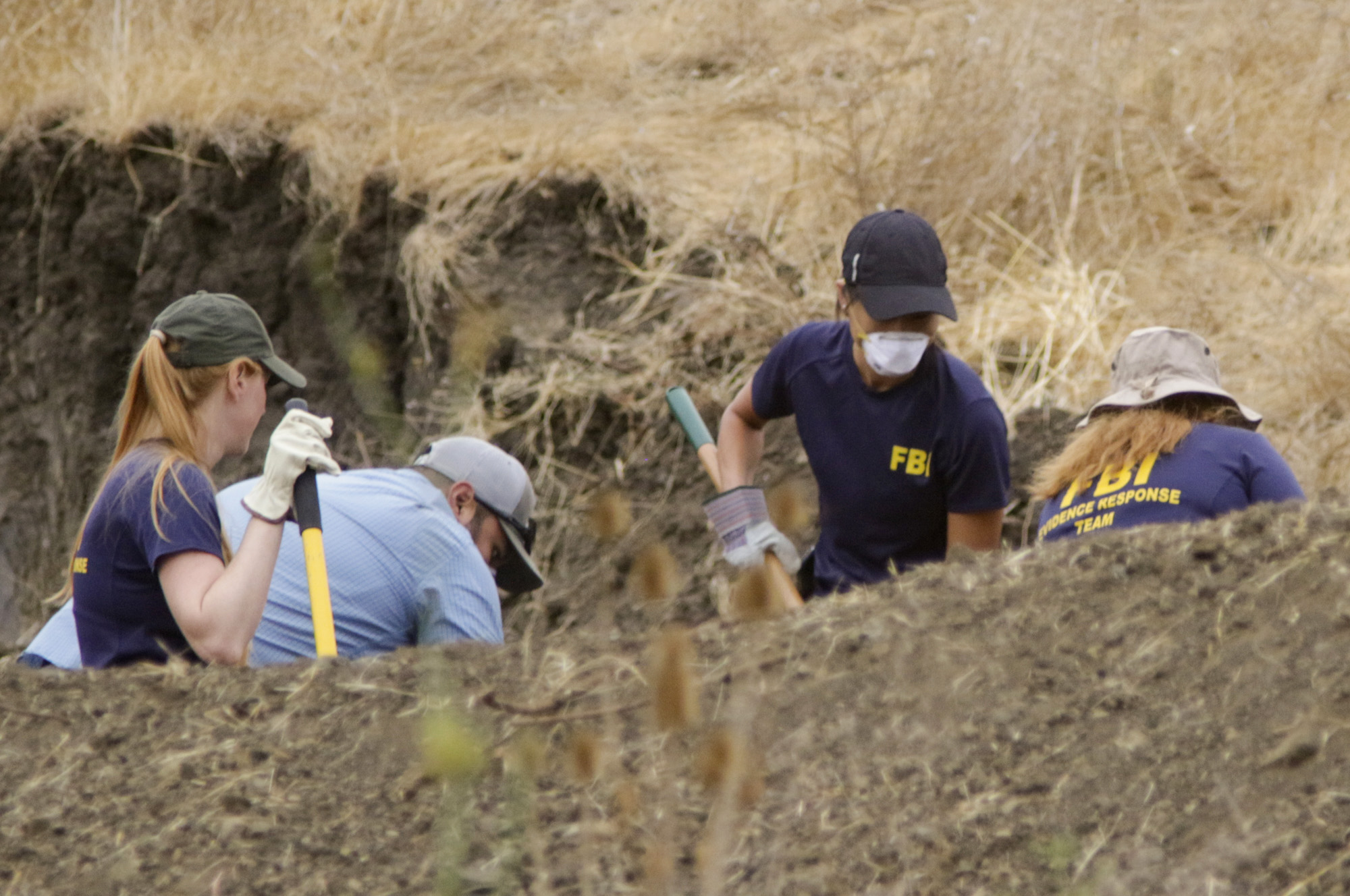 Crews find, test items in dig for student missing 20 years - The ...