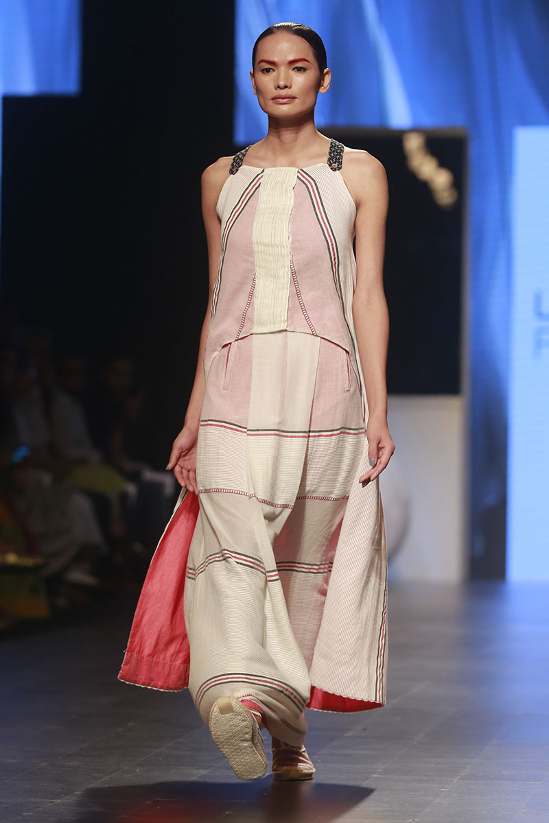 Nepali model at Lakme Fashion Week in Mumbai - The Himalayan Times ...