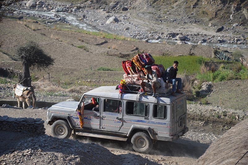 Overloaded jeeps plying Karnali Corridor go unchecked - The Himalayan ...